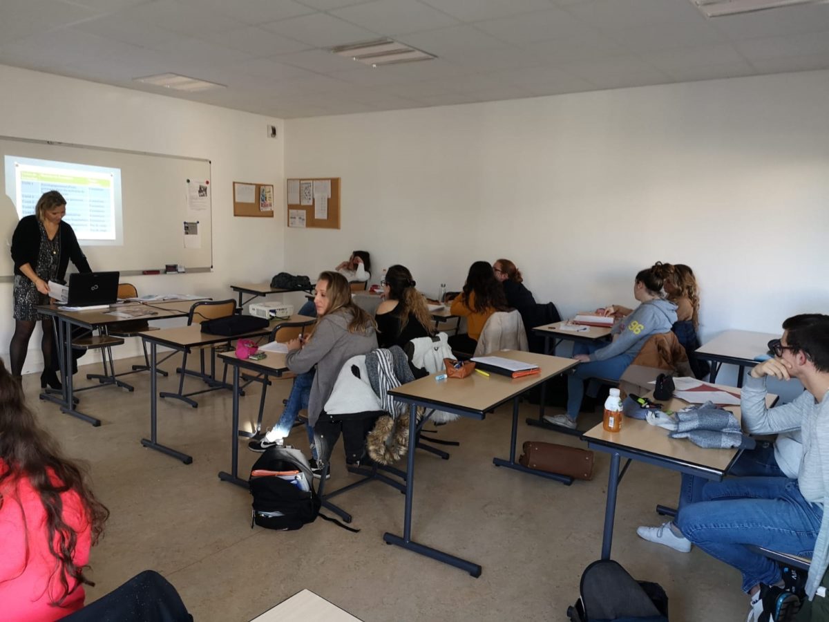 PREPARATION AU CONCOURS D'AIDE SOIGNANTE - Lycée Les Horizons PREPARATION AU CONCOURS D'AIDE SOIGNANTE - Lycée Les Horizons
